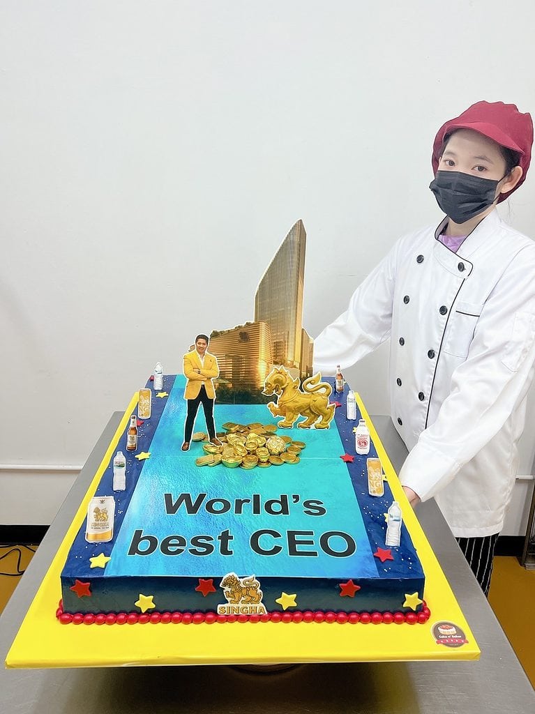เค้กขนาดใหญ่ วันเกิดCEOหนุ่ม คุณเต้ ภิรมย์ภักดี